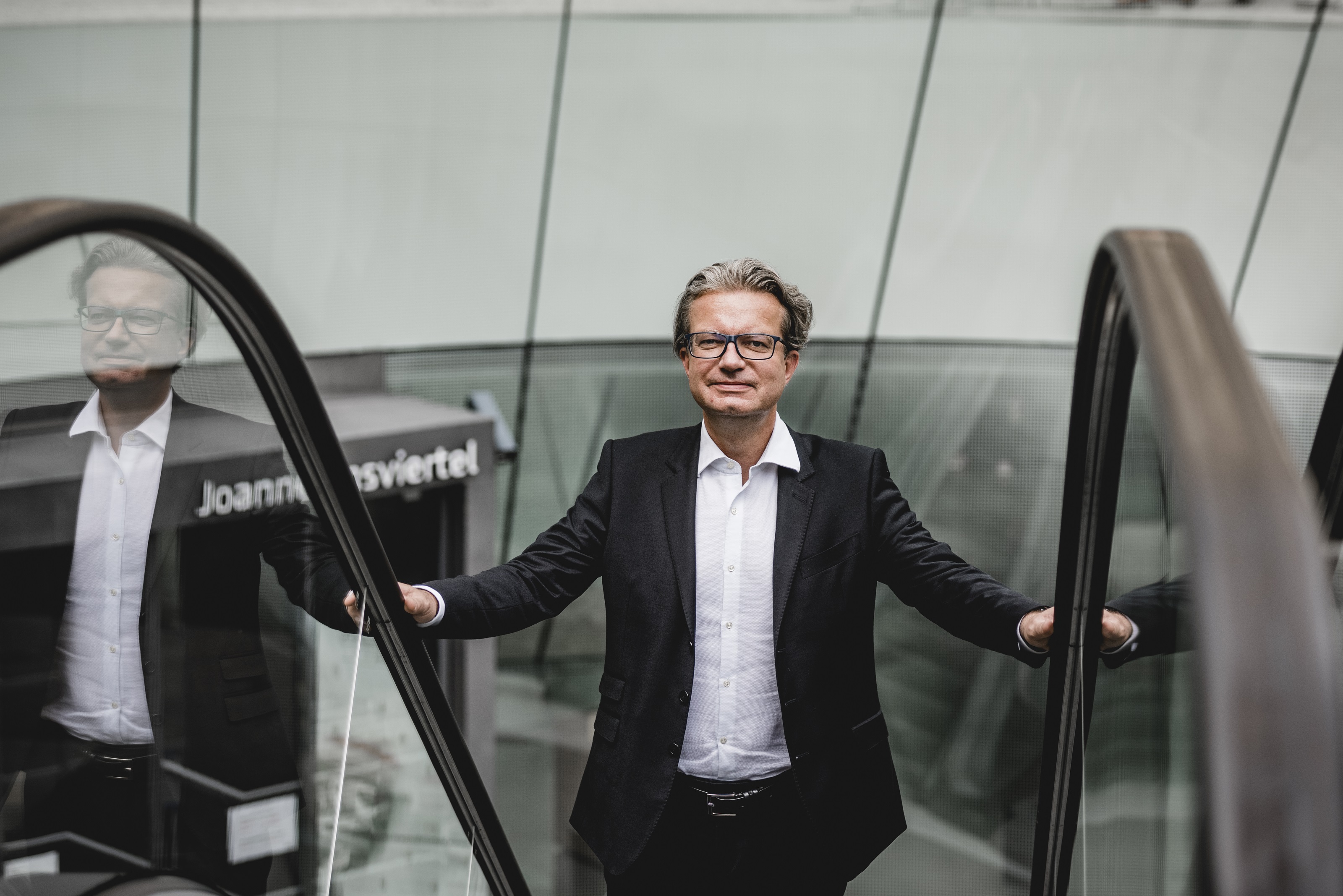 Kulturlandesrat Christopher Drexler gratuliert Grazer Autor zum Gewinn ...