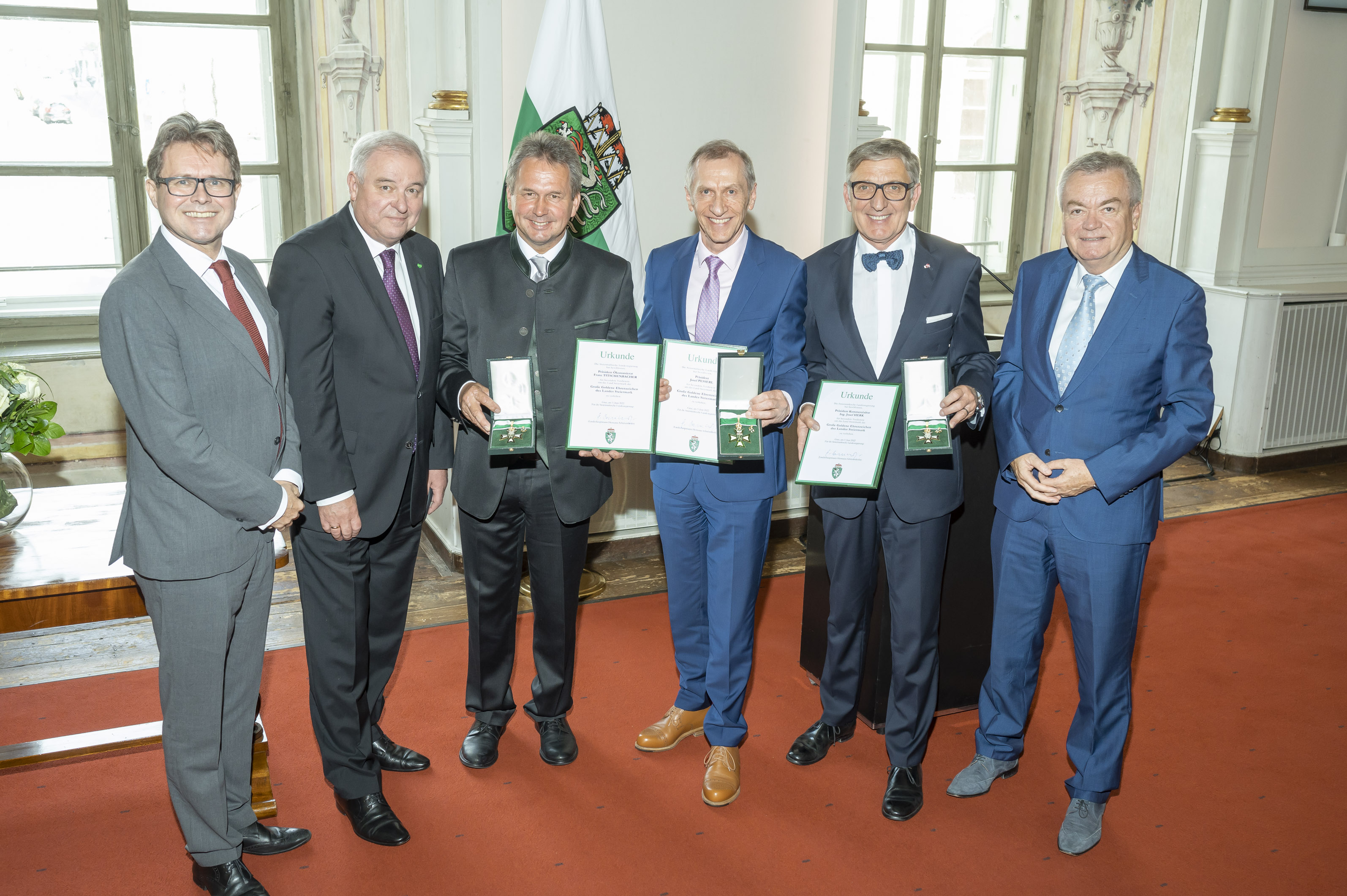 Große Goldene Ehrenzeichen des Landes Steiermark für die ...